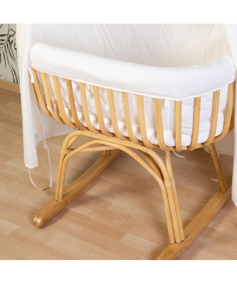 MOISÉS DE RATÁN CHILDHOME